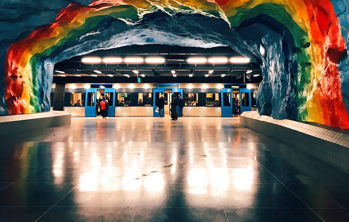 Metrô de Estocolmo: novas escadas rolantes da TKE levam mobilidade às ...